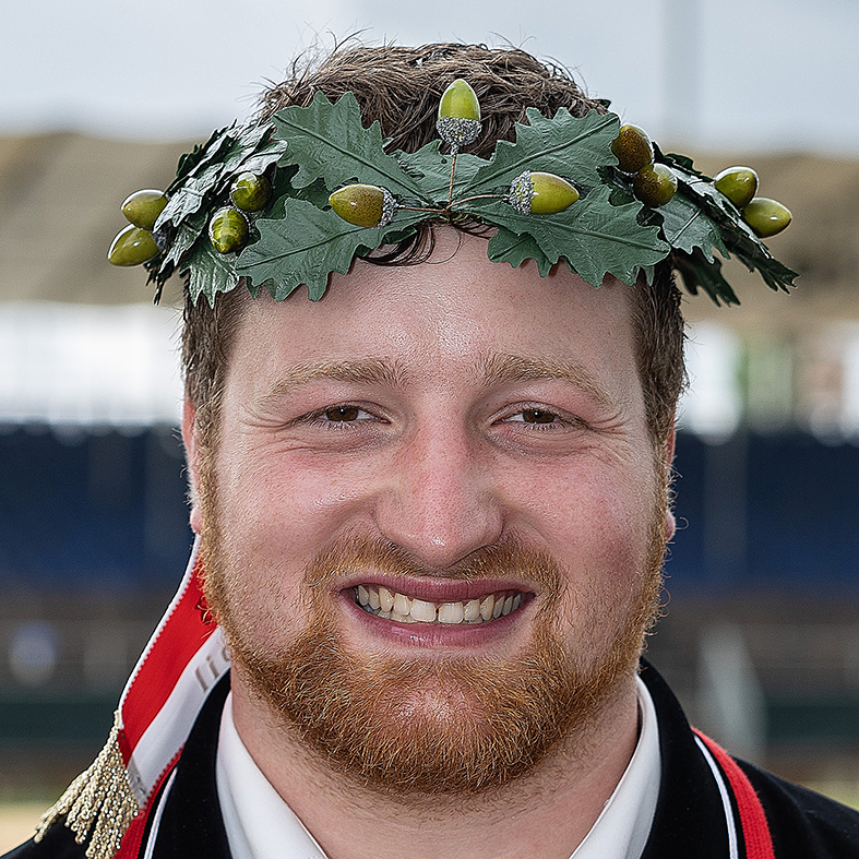 Schwingerportrait Von Thalmann Adrian Schlussgang